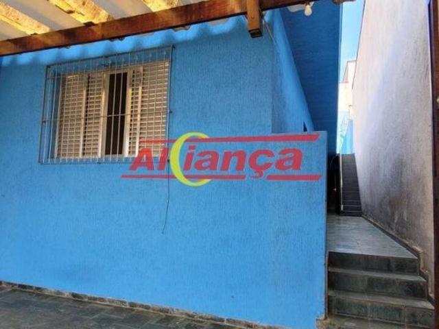 Casa Têrrea com edícula