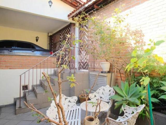 Casa Térrea com edícula, 5 quartos, 1 vaga Vila Carrão