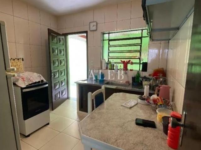 casa térrea com edícula, 3 quartos, 4 vagas de garagem, 300 m2 de terreno