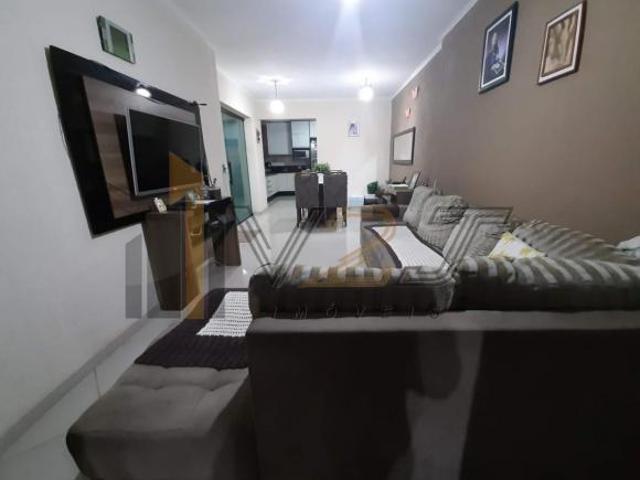 Casa Térrea com Edícula à venda na Cidade de Vinhedo/SP
