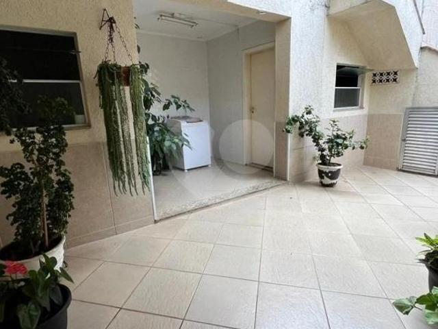 Casa térrea com edícula e área gourmet, 3 Quartos – ampla, arejada