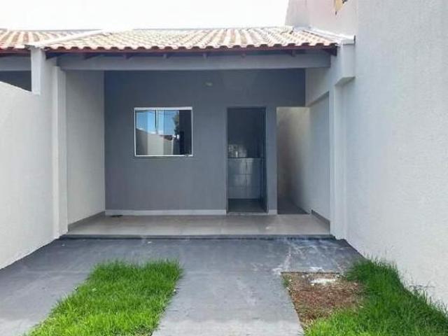 Casa térrea com excelente acabamento e ótima localização!