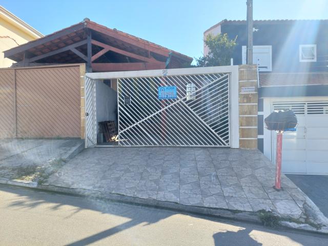 CASA TERREA COM EXCELENTE LOCALIZAÇÃO