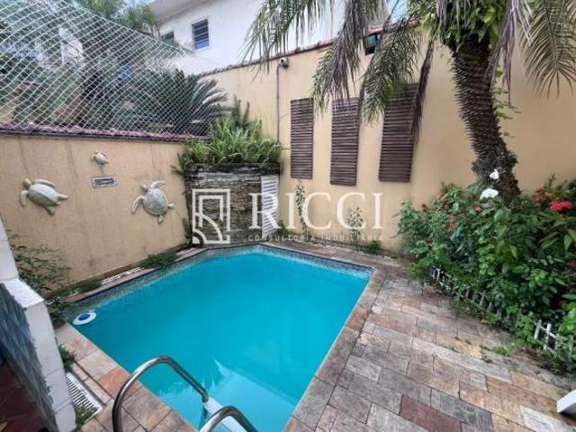 Casa térrea com lazer no campo grande