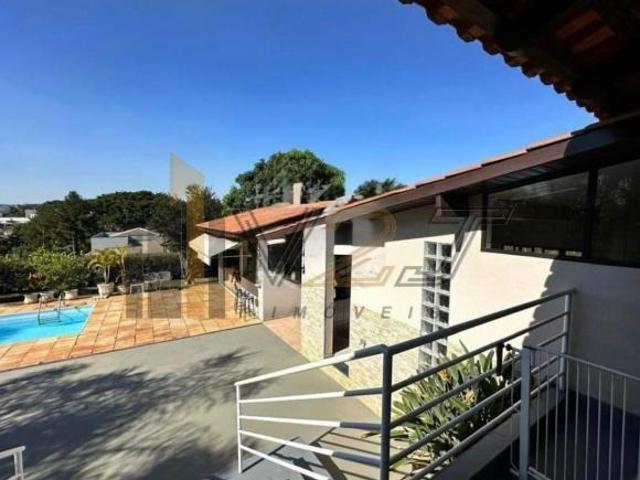 Casa térrea com mezanino à venda no Condomínio Vista Alegre Sede na Cidade de Vinhedo/SP