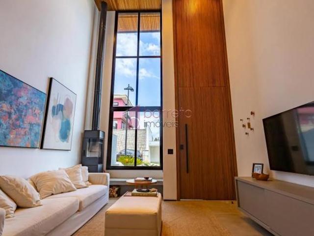CASA TÉRREA COM MEZANINO MOBILIADA À VENDA 03 QUARTOS BRISAS DA MATA JUNDIAÍ/SP