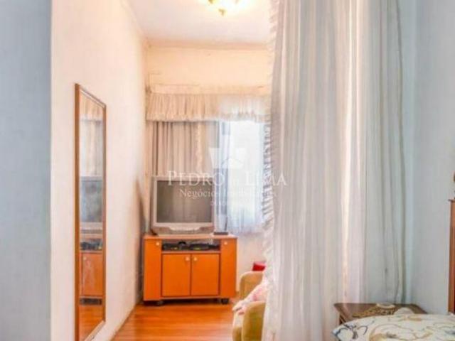 Casa térrea com muita luz natural e ambientes espaçosos