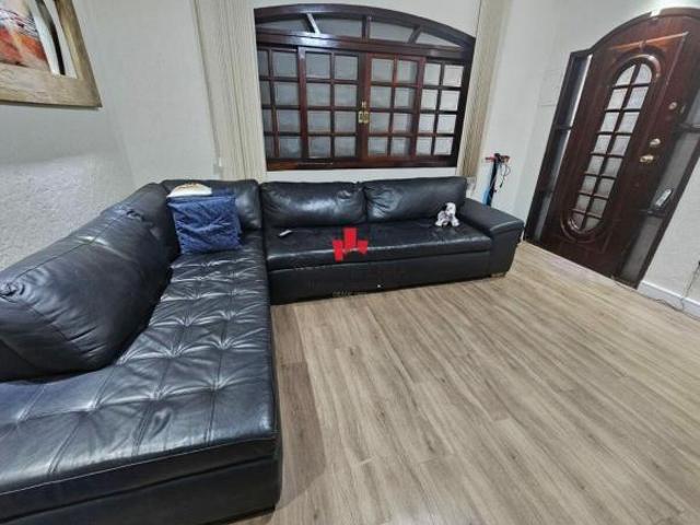 Casa Térrea com salão de festas, 3 quartos 1 suíte e 2 vagas de garagem no Aricanduva