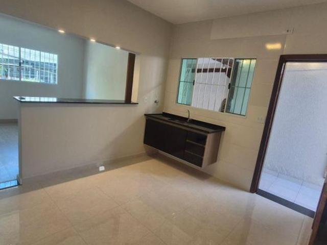 Casa Térrea com suíte 2 vagas toda reformada