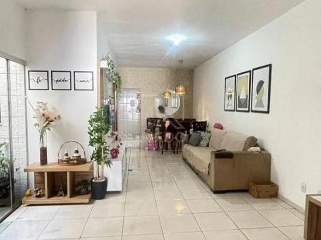 Casa Térrea com Suíte no Residencial Canadá – Goiânia/GO Casa de Rua com 3 Quarto s por R$ 400000.0