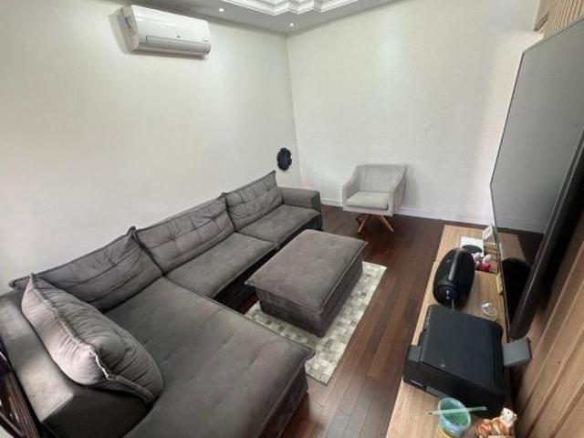 Casa Térrea com Padrão Diferenciado na Dutra | Dormitórios, 3 Vagas em Ótima Localização
