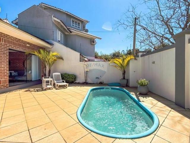 Casa Térrea com Piscina 4 dormitórios ÀVENDA bairro Bela Vista Canoas RS