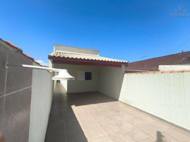 CASA TERREA COM PISCINA 4 VAGAS EM MONGAGUA: OPORTUNIDADE ÚNICA!