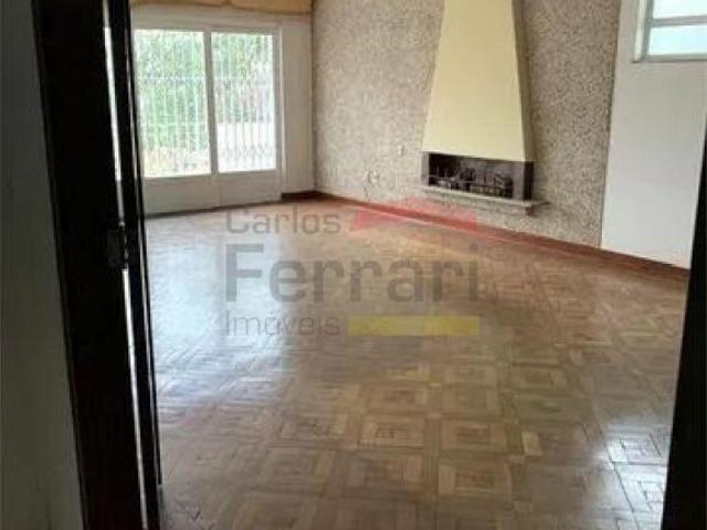 Casa térrea com Piscina á venda em Santana 4 dormitórios e 5 vagas