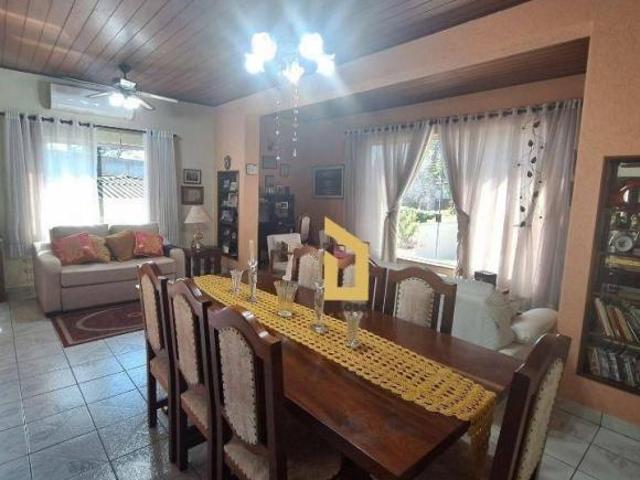 Casa térrea com piscina à venda | 3 dormitórios | 8 vagas | 249 m² | Jardim Floresta São Paulo/SP