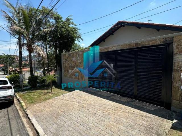 Casa terréa com piscina Cond. Pq Paulistano Cotia/SP