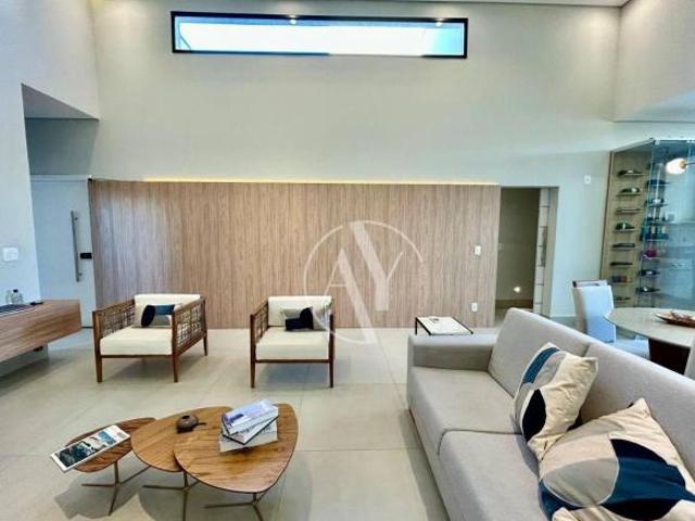 Casa Térrea com Piscina e Lazer Integrado: Sofisticação no Swiss Park – Campinas/SP