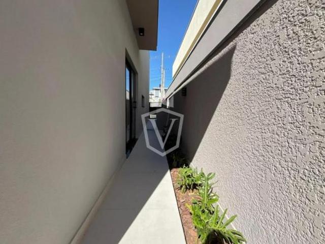 Casa Térrea com piscina e 3 suítes á venda no Cond, Gran Ville São Venâncio III Jd Primavera Itu