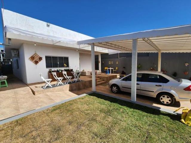 CASA TÉRREA COM PISCINA EM CONDOMÍNIO ACEITO IMÓVEL MENOR VALOR