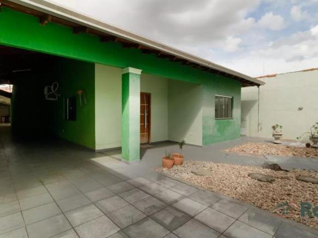 Casa Térrea com piscina, energia solar, Planalto Ipiranga, Várzea Grande
