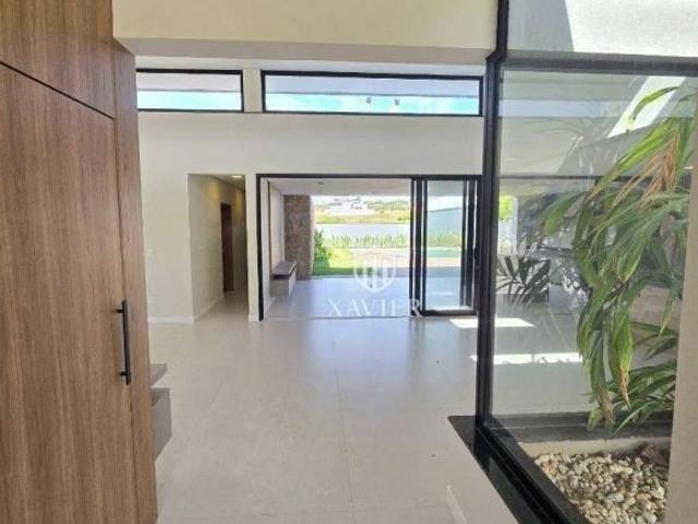 Casa Térrea com Piscina, Fire Place e 4 Dormitórios à Venda no Condomínio Fazenda Jequitibá – Alto P