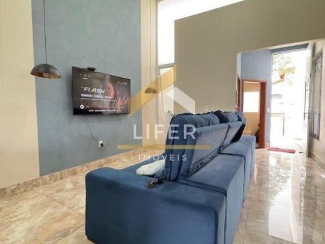 Casa Térrea com Projeto Moderno e Alto Potencial para Personalização em Valinhos