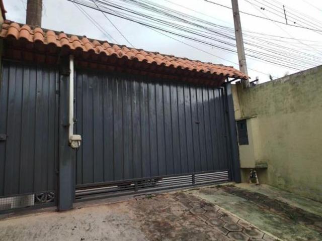 Casa Térrea com Quintal e Churrasqueira para Alugar em Atibaia SP!