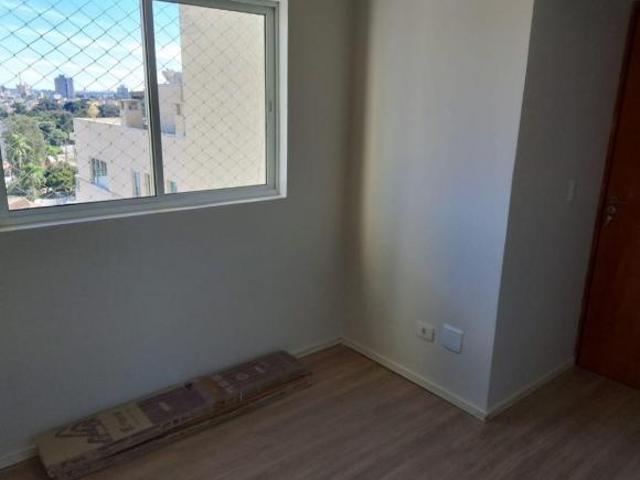 Casa térrea com quintal e jardim à venda no Bairro Aristocrata São José dos Pinhais
