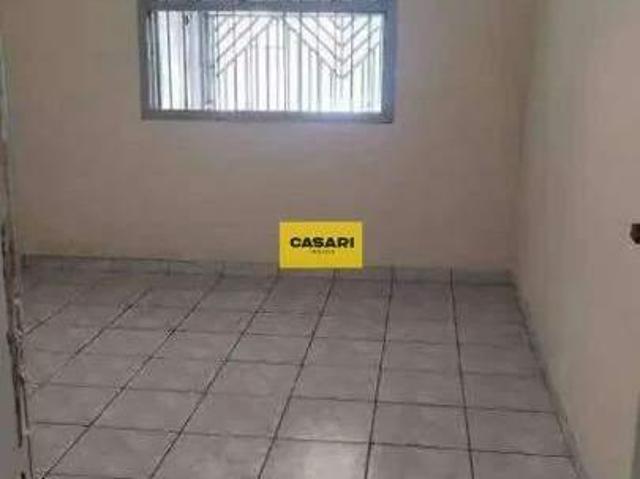 Casa Térrea com Quintal Lateral e Suíte – Próxima à Av. Maria Servidei Demarchi