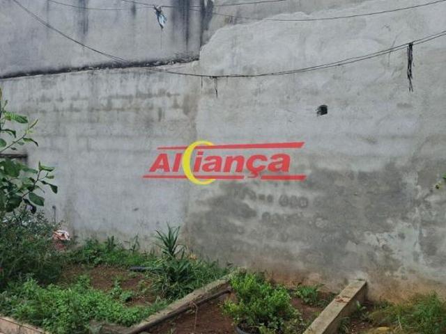 Casa térrea com renda garantida! Excelente para moradia ou investimento
