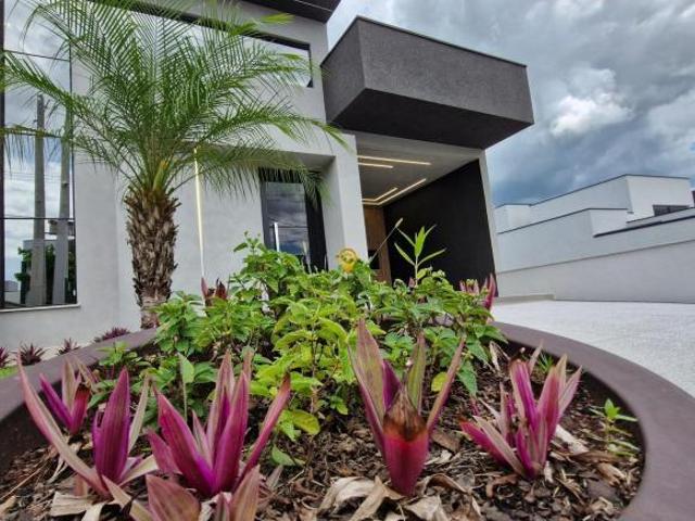 Casa Térrea com Tecnologia de ponta e excelentes acabamentos em condomínio fechado na cidade de Ind