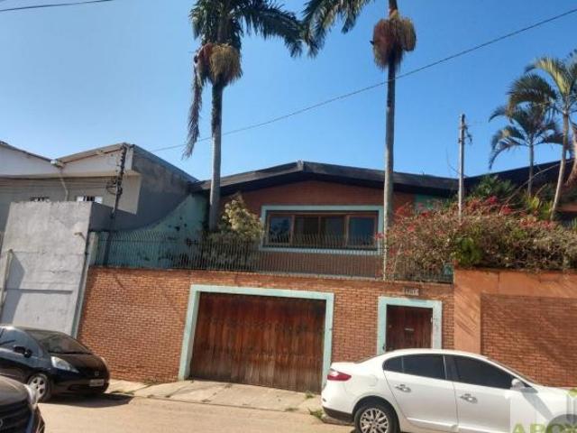 Casa Térrea com terreno 460m² na Região Sabará