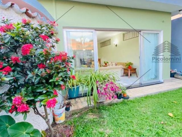 Casa térrea com terreno de 10x50, Vila Alpina, excelente localização, 5 quartos, suítes, edícula, sa