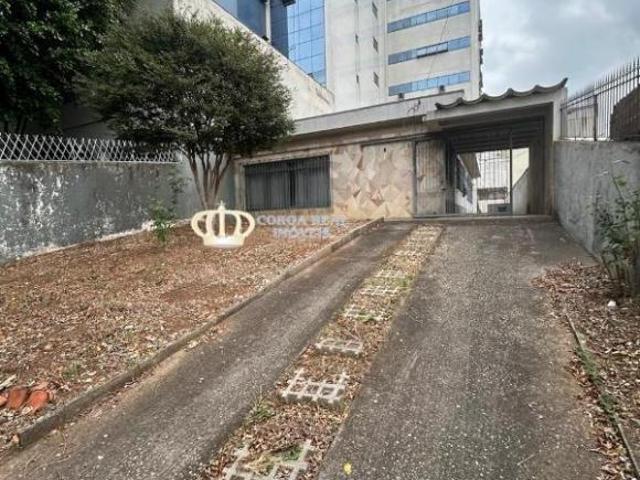 CASA TERREA COM TERRENO GRANDE
