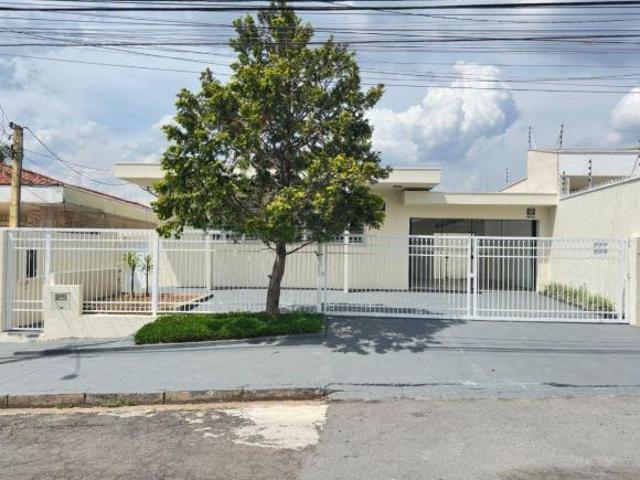 Casa Térrea Comercial venda / JD. Chapadão