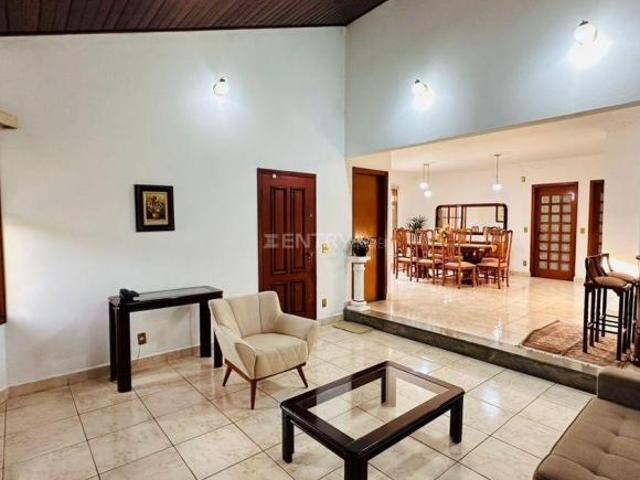 CASA TÉRREA COMPLETA 3 Dormitórios sendo 1 Suíte | 222m² CONSTRUÍDOS | TERRENO 350m² | EDÍCULA + AMP