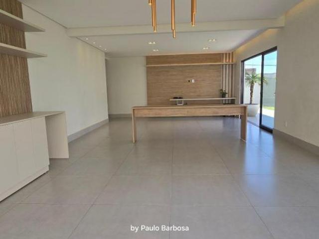 CASA TÉRREA COND. RES. VITÓRIA SHA C.A VEREDA DA CRUZ 4 QUARTOS 3 SUÍTES PLENAS COZ GOURMET LT 800m²