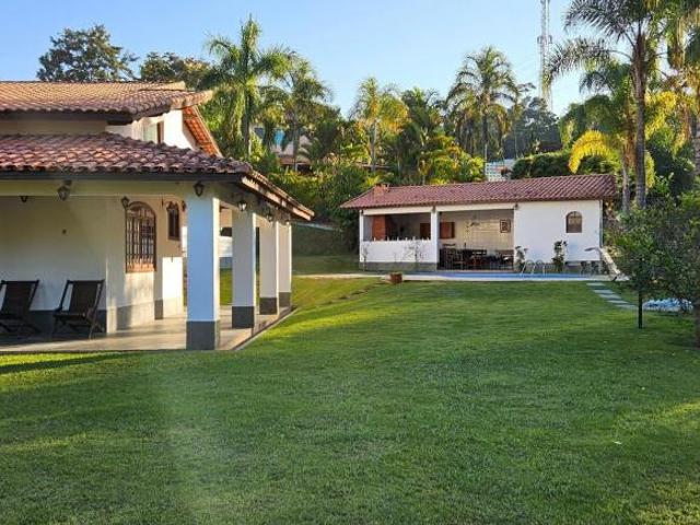 Casa Térrea Condomínio Alpes em Terreno Plano