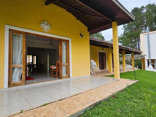 Casa térrea Condomínio Alpes