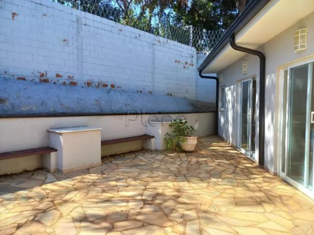 Casa térrea, condomínio São Lourenço, próximo a saída para rodovia Dom Pedro, Valinhos