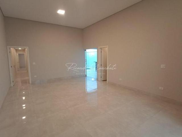 Casa térrea Condomínio Soleil com 3 Suites