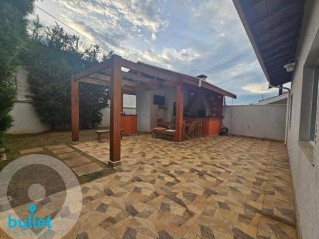 Casa térrea condomínio Vivenda das Cerejeiras