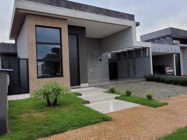 Casa térrea Condomínio Vivendas da mata Paineiras, 3 suítes, piscina aquecida!