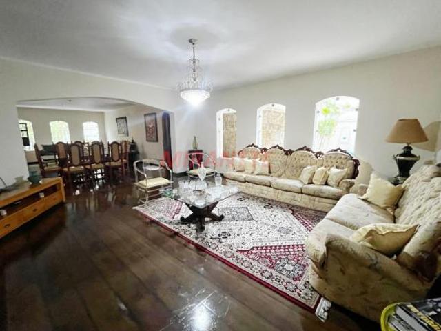 Casa terrea de 440m² com 4 quartos
