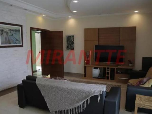 Casa terrea de 440m² com 4 quartos