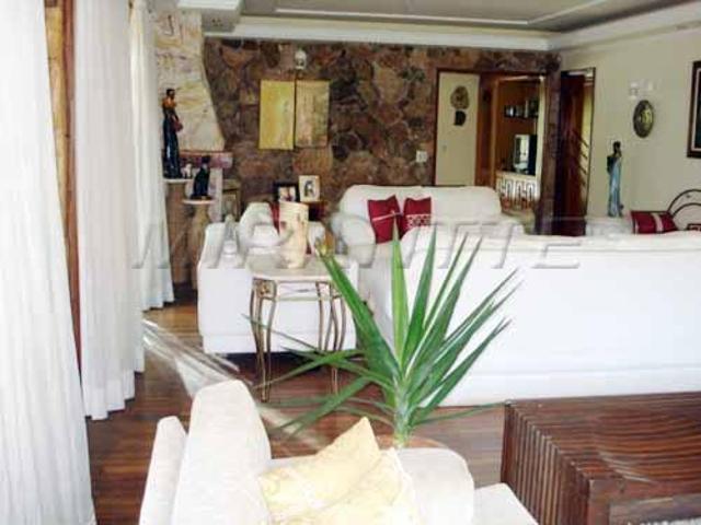 Casa terrea de 450m² com 4 quartos