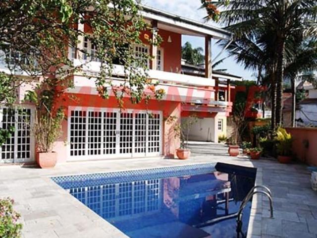Casa terrea de 497m² com 4 quartos