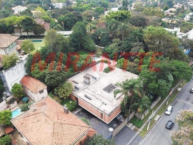 Casa terrea de 976m² com 4 quartos
