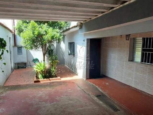 Casa térrea de 100m² à venda na Vila Metalúrgica
