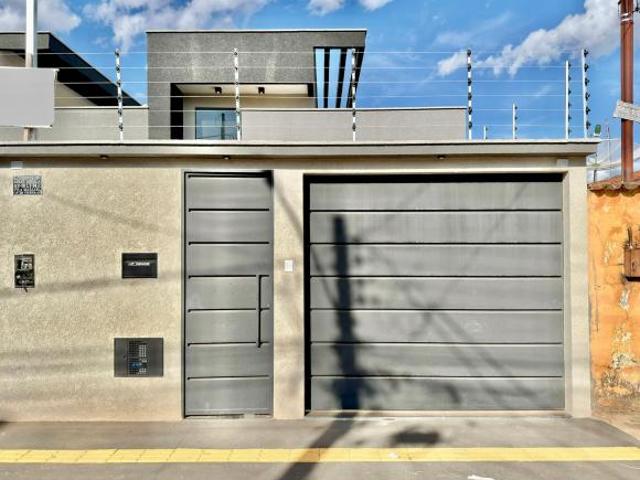Casa Térrea de 120m² com 3 quartos, sendo 1 suíte, à venda na Vila Mariana em Aparecida de Goiânia G